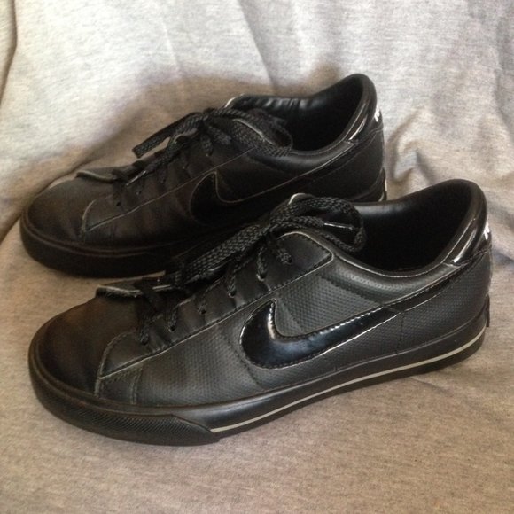 Nike | Shoes | Nike Sweet Classic Black Shoes Womens Size 7 | Poshmark
